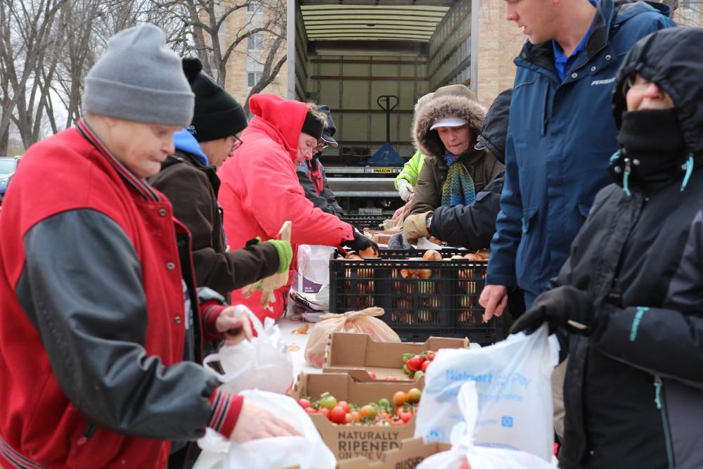 About Hunger for Minnesota and Wisconsin | 2harvest.org